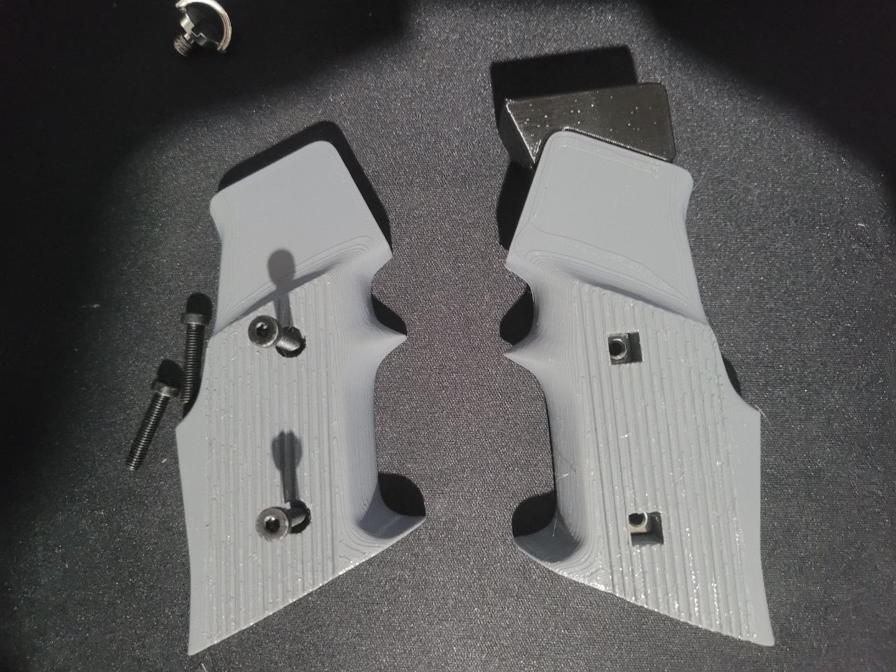 Seal 3D Pro modular vertical grip. by Piro | Download free STL model ...