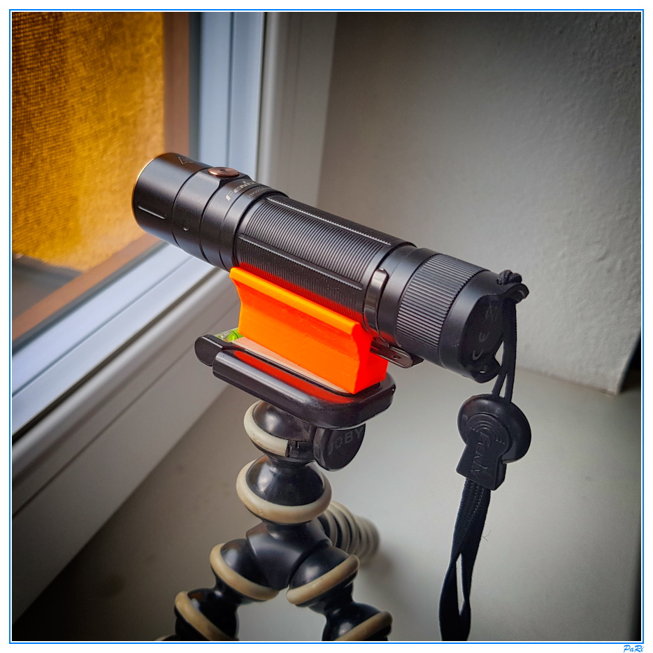 Fenix E35 Holder by Pavel Riedl | Download free STL model | Printables.com