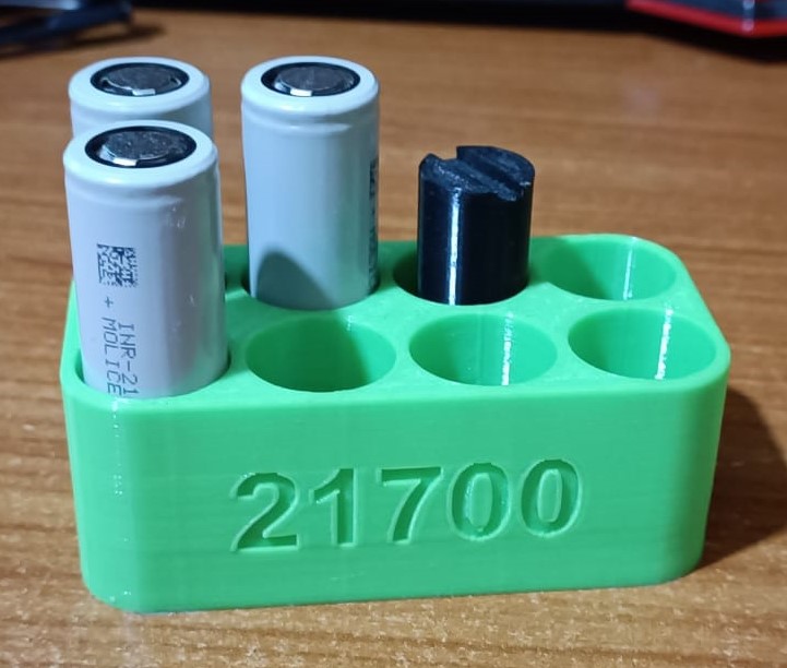 21700 Battery Holder by Francesco | Download free STL model ...