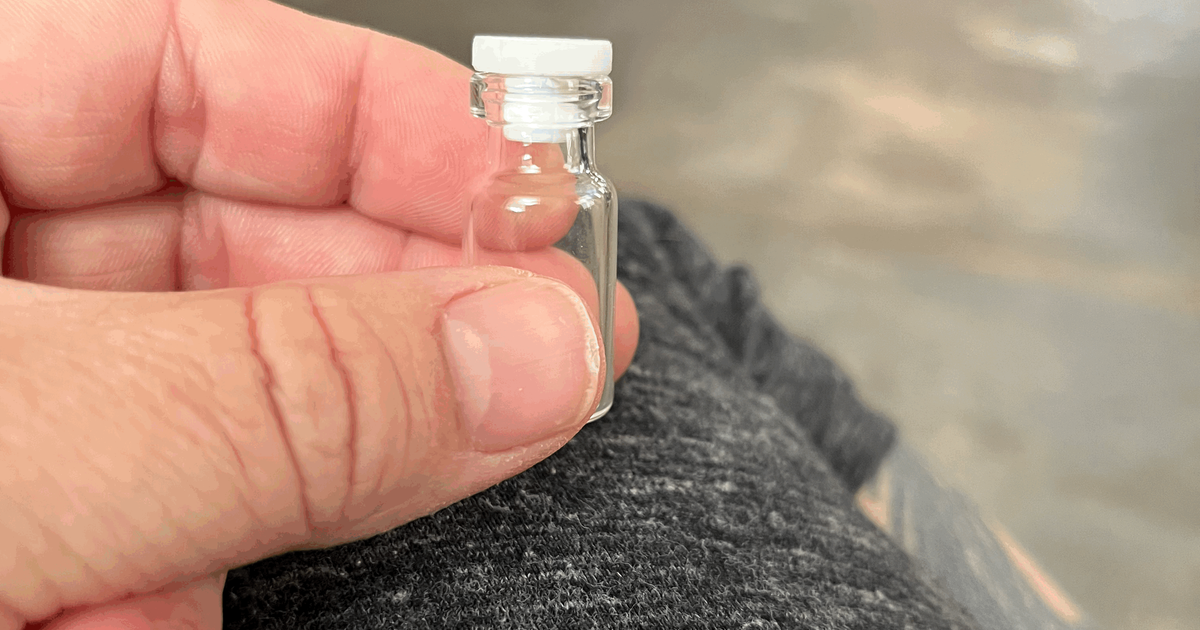 Cap for Small Vaccine Vial by Elizabeth Porter | Download free STL ...