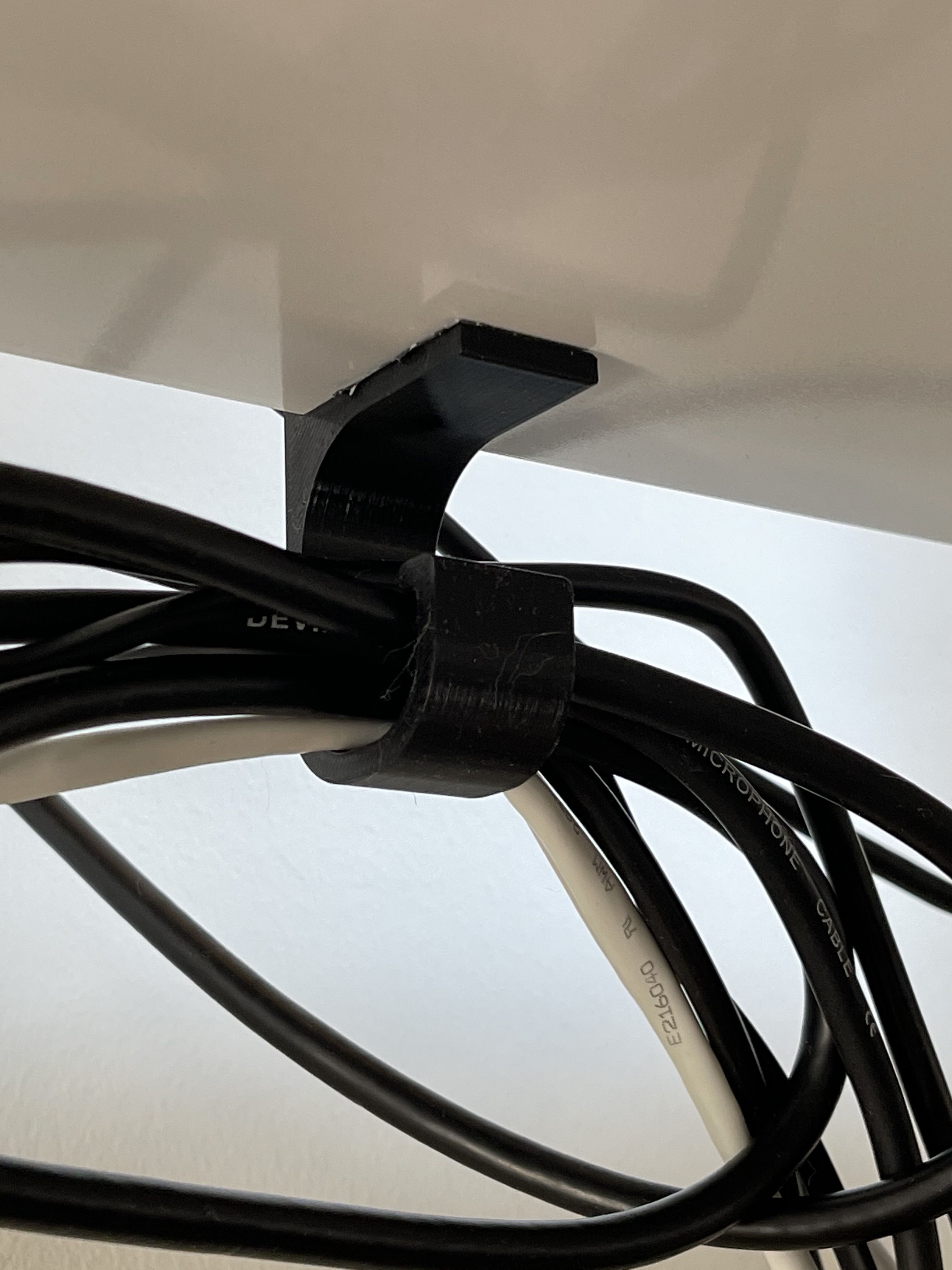 IKEA - Table cable clip (no screws) by Clifmeister | Download free STL ...