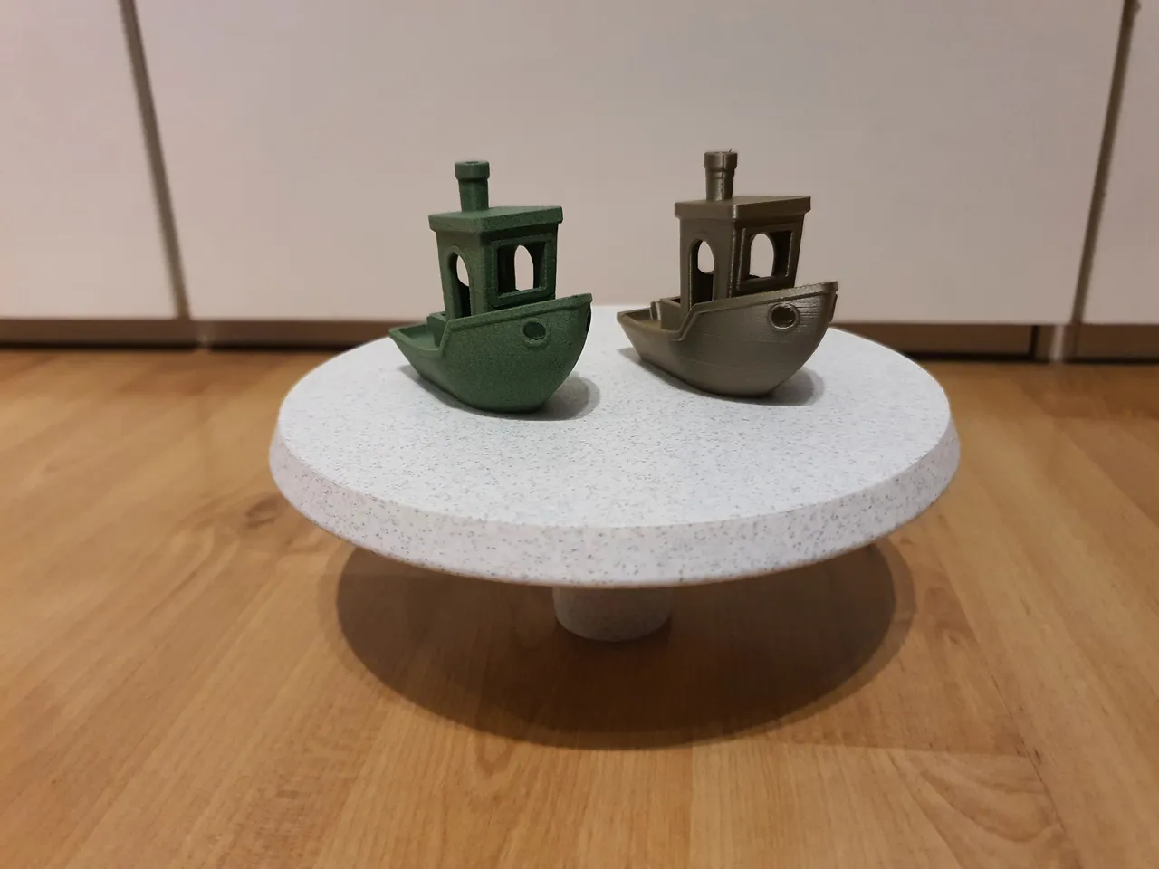 Small Display Table by Olivier_V | Download free STL model | Printables.com