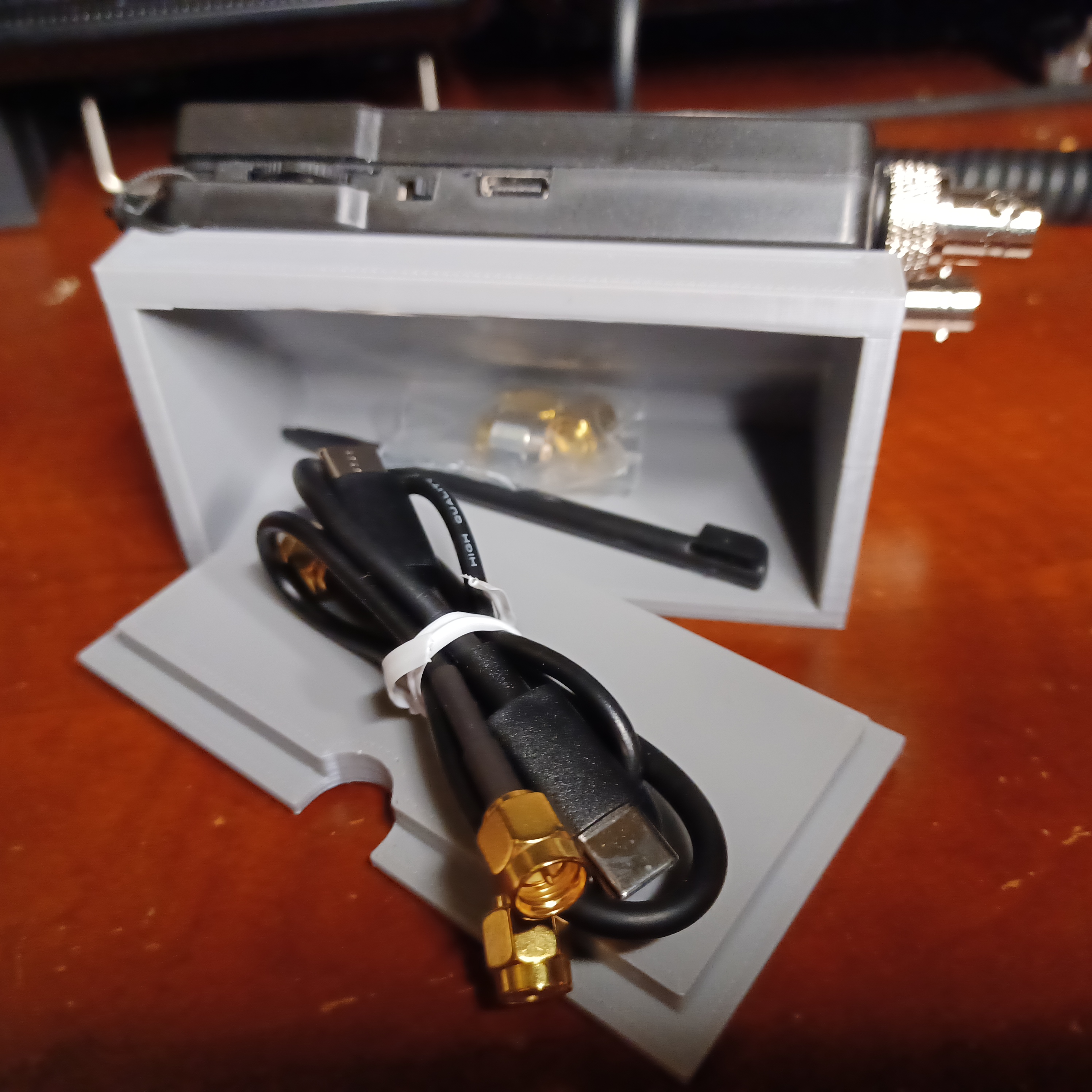Tiny SA / Nano VNA Wedge Stand II by Jim | Download free STL model ...