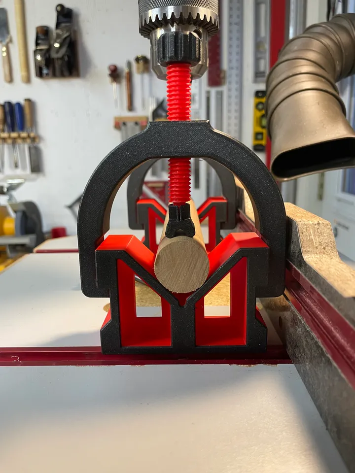 V-Blocks With Clamp by Miguel M. | Download free STL model | Printables.com