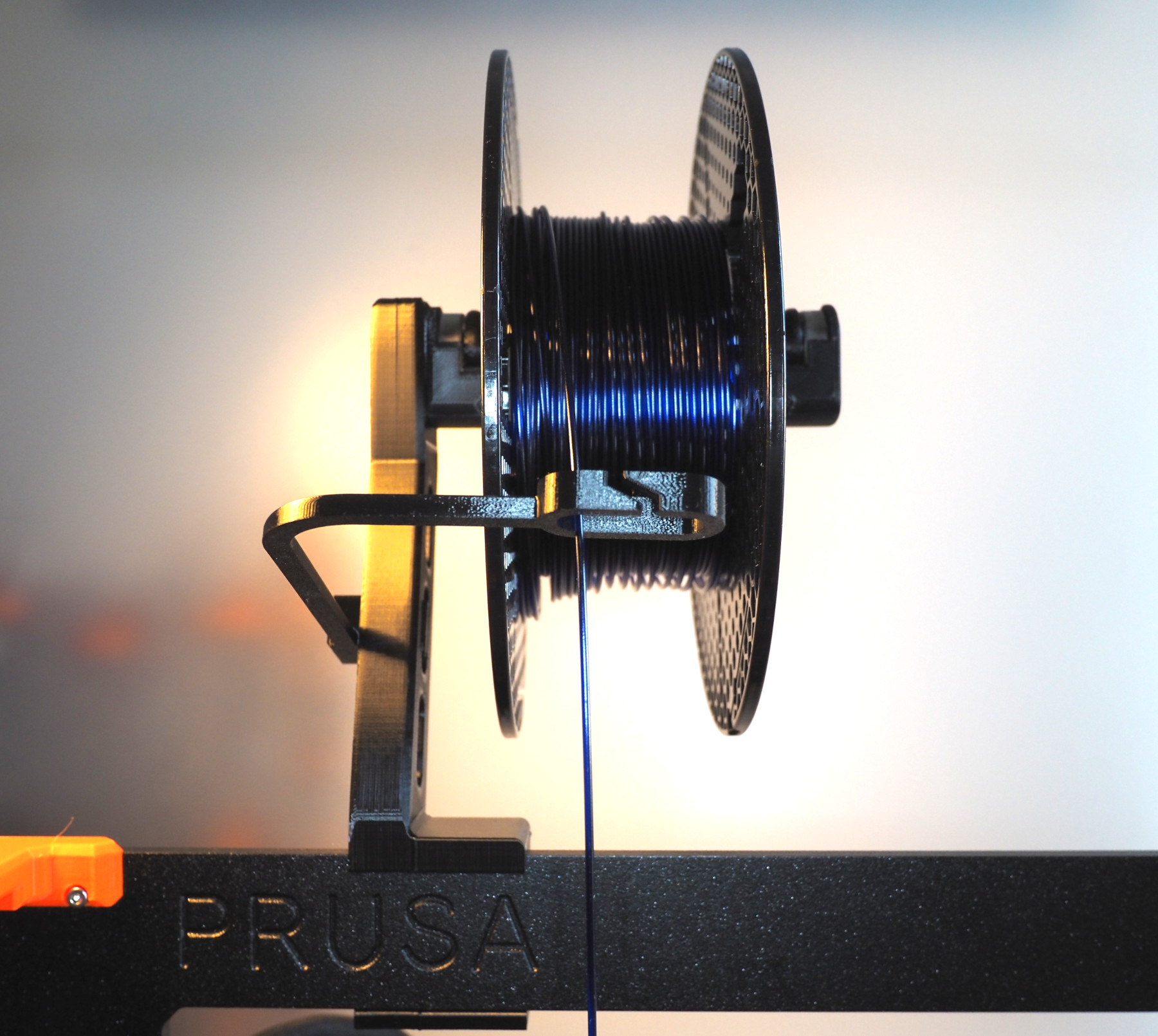 MK4 Spool Holder with filament guide par CoMet | Téléchargez ...