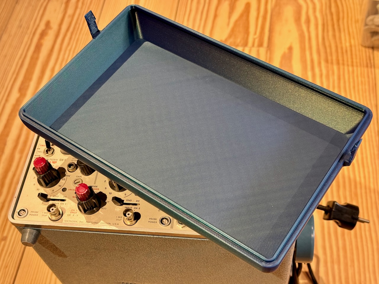 Tektronix 453 / 454 front protection cover by Nachtbraker | Download ...