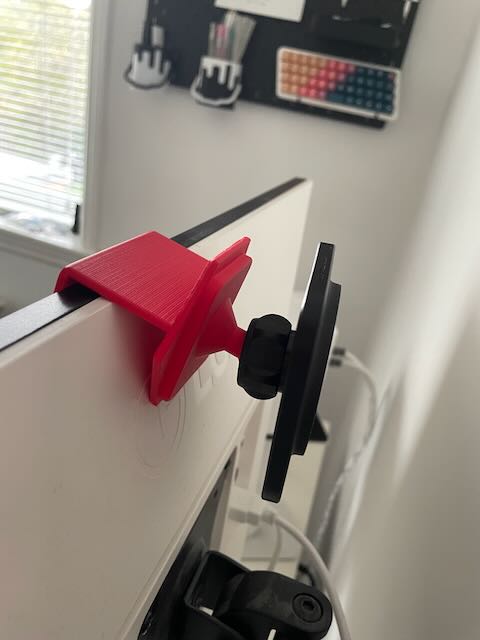 Continuity camera, iPhone ball head magsafe monitor mount. by Sumo ...