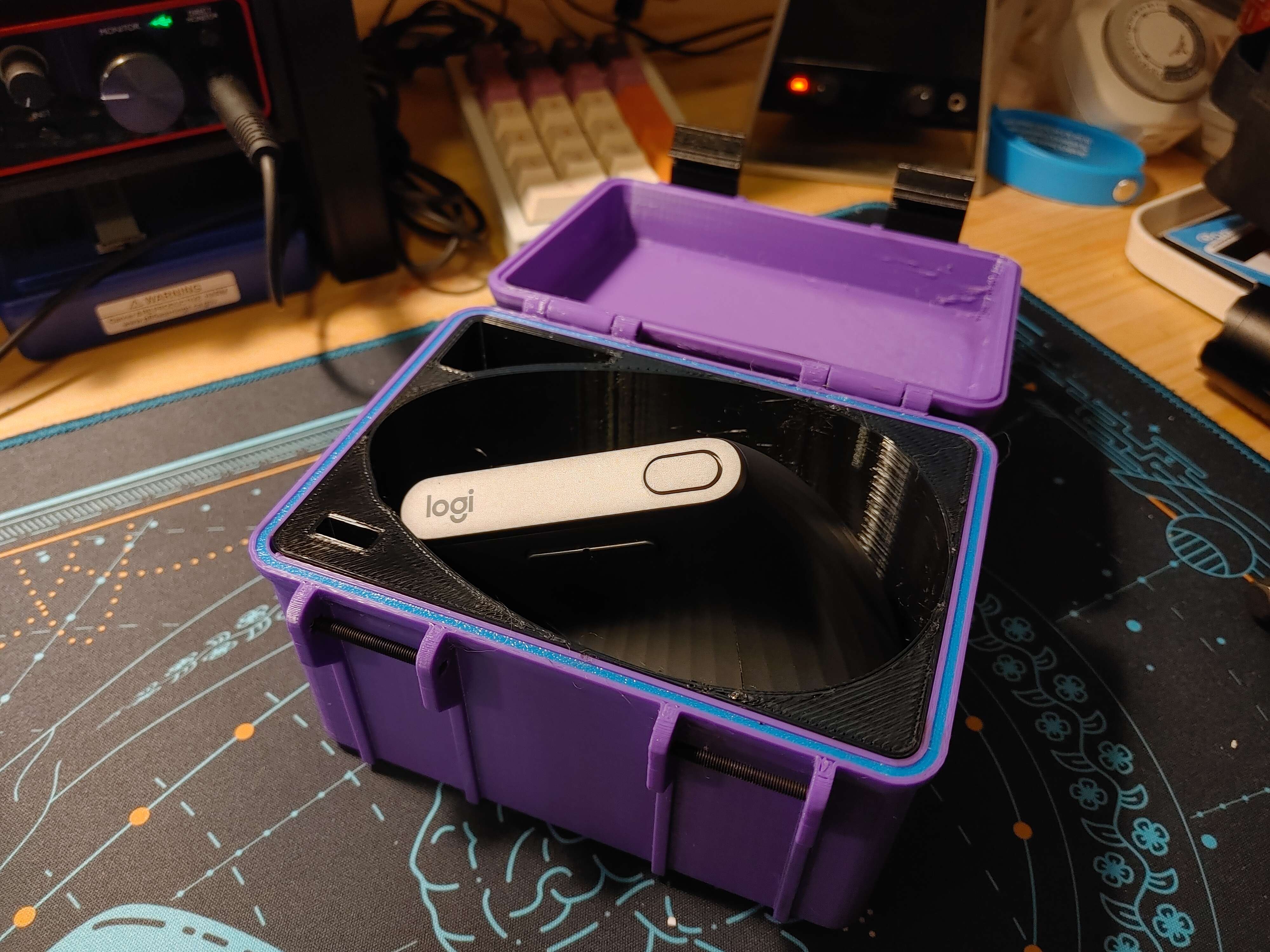 Rugged box for Logitech MX Vertical by Pythonissam | Download free STL ...