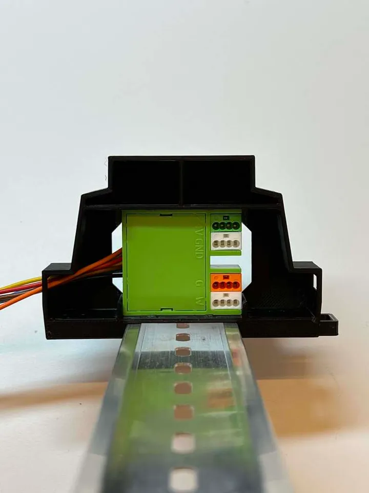 Loxone Nano DI Tree Rail Mount by TimElectric | Download free STL model ...