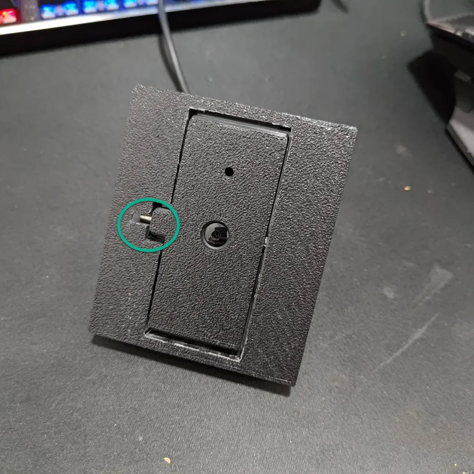 v400 Logitech C510 Camera Mount by Ludo | Download free STL model ...