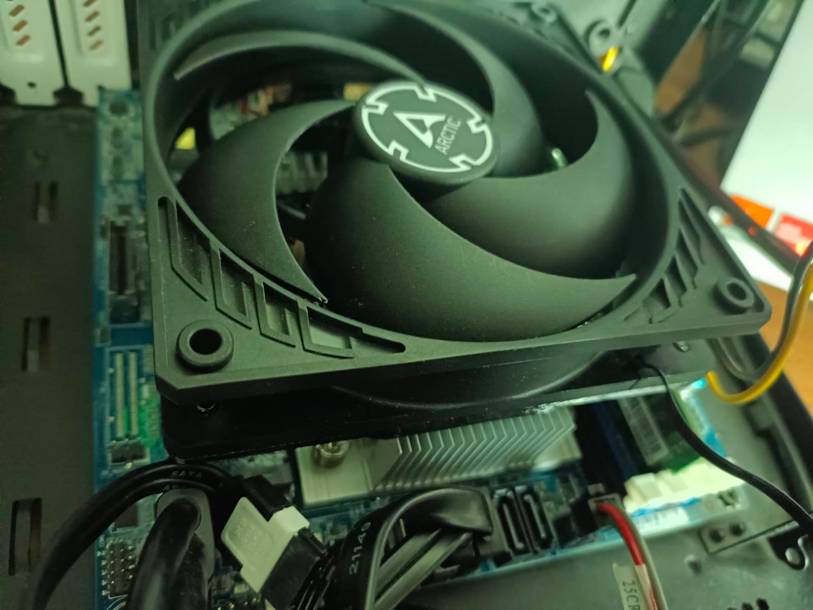 120mm Fan Adapter for Gigabyte MJ11-EC1 and MJ11-EC0 Cooler by ...