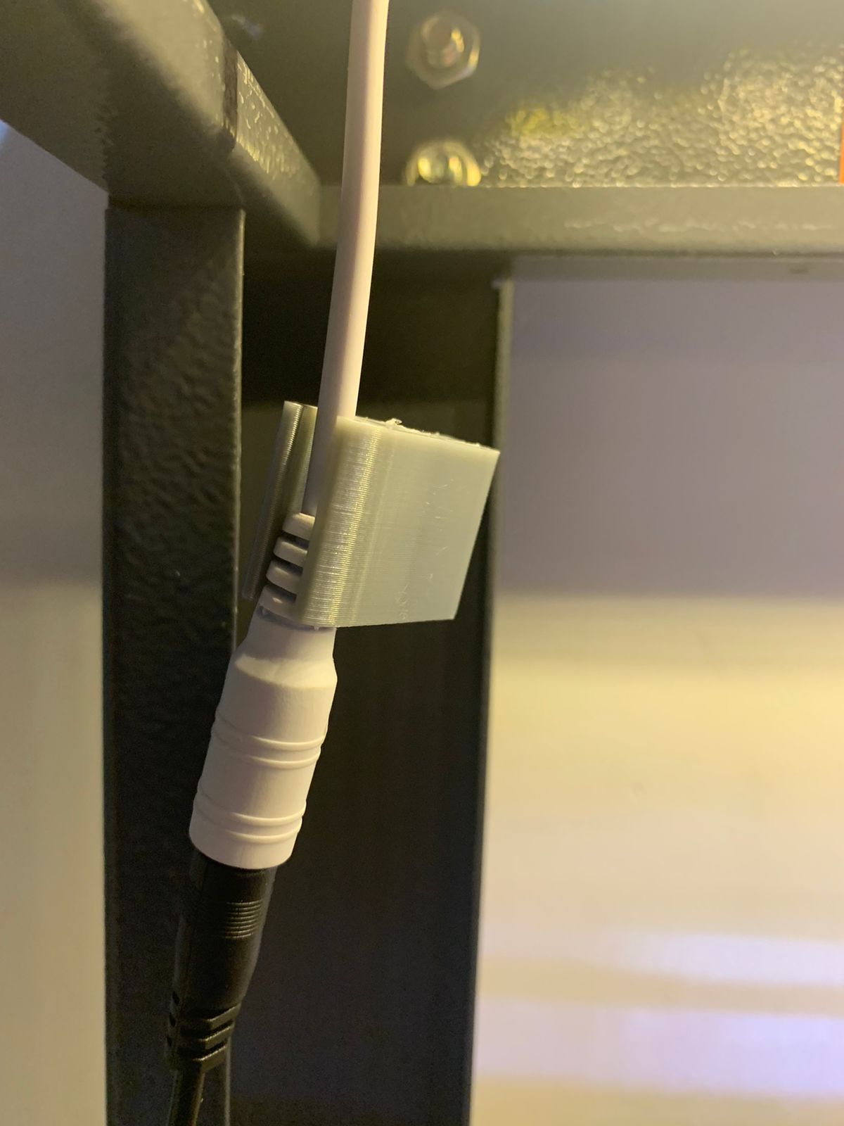 LED Power cord bracket by Rado Salt | Download free STL model ...