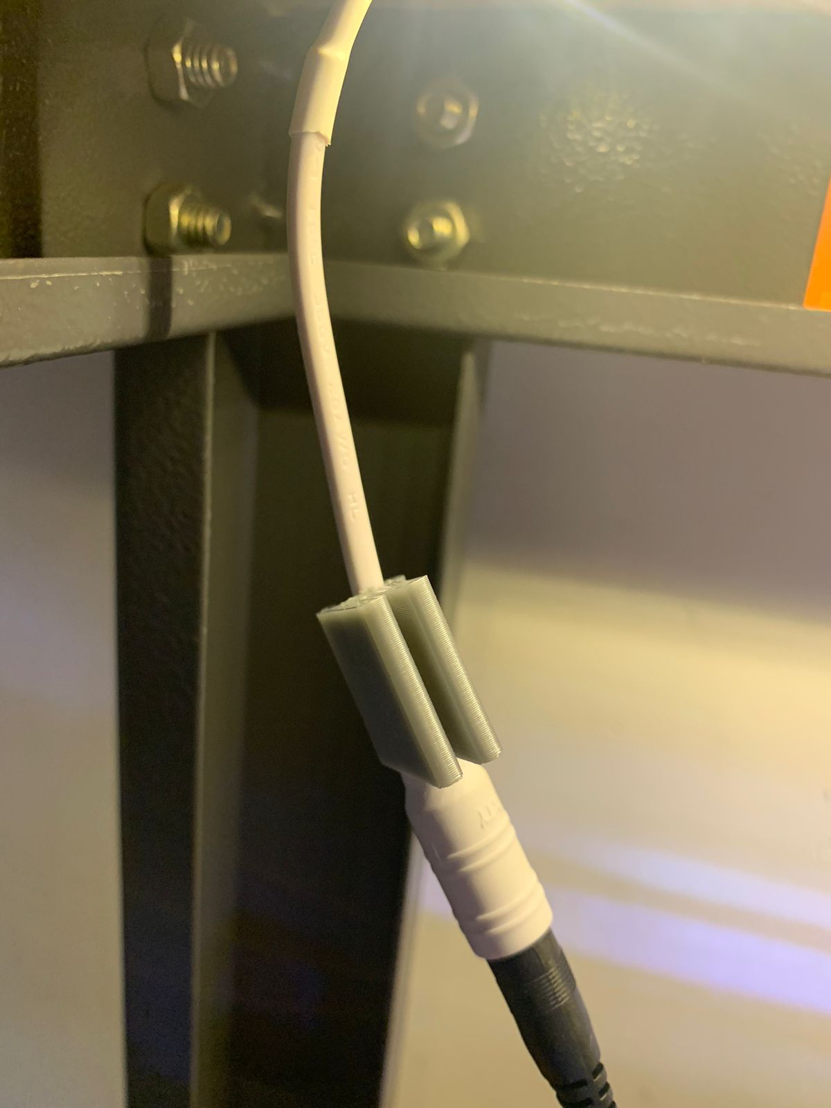 LED Power cord bracket by Rado Salt | Download free STL model ...