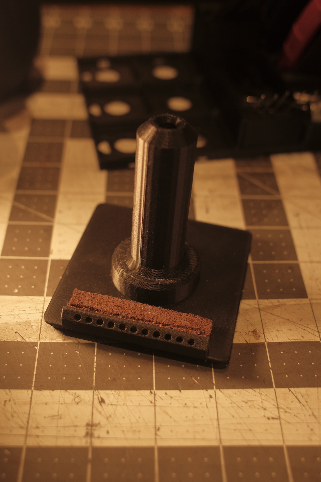 Gridfinity Thread Spool Holder for Leather Crafters by B Gaskell ...