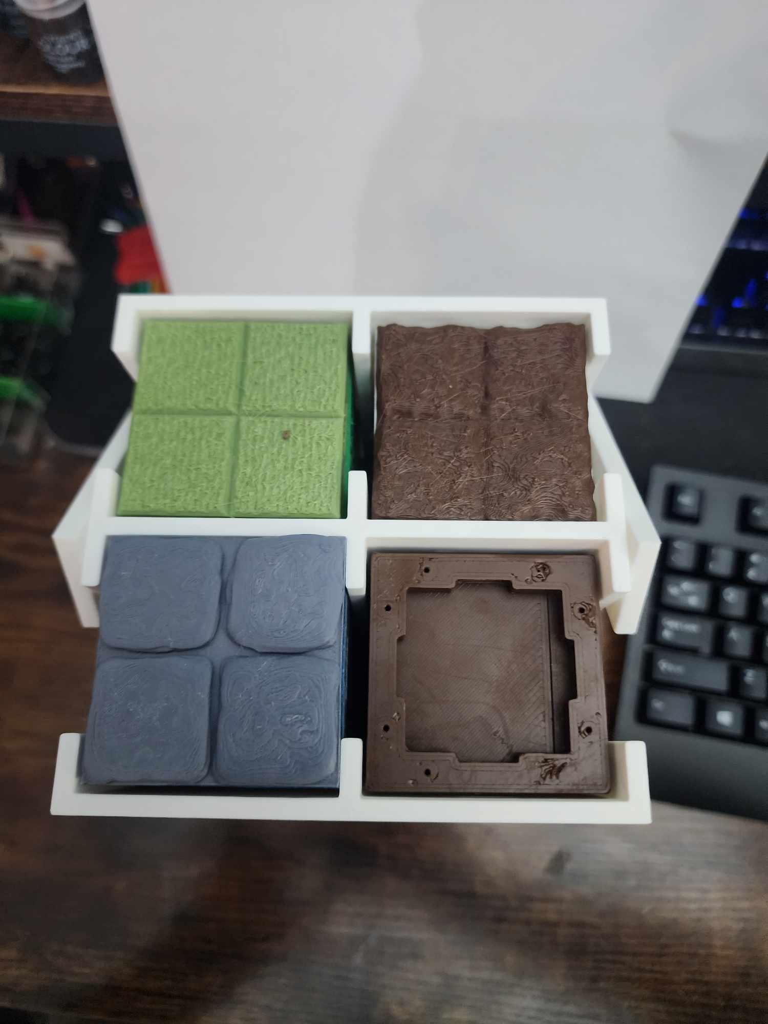 OpenForge 2x2 Floor and Wall Tile Carriers by Bradsprinterworks ...