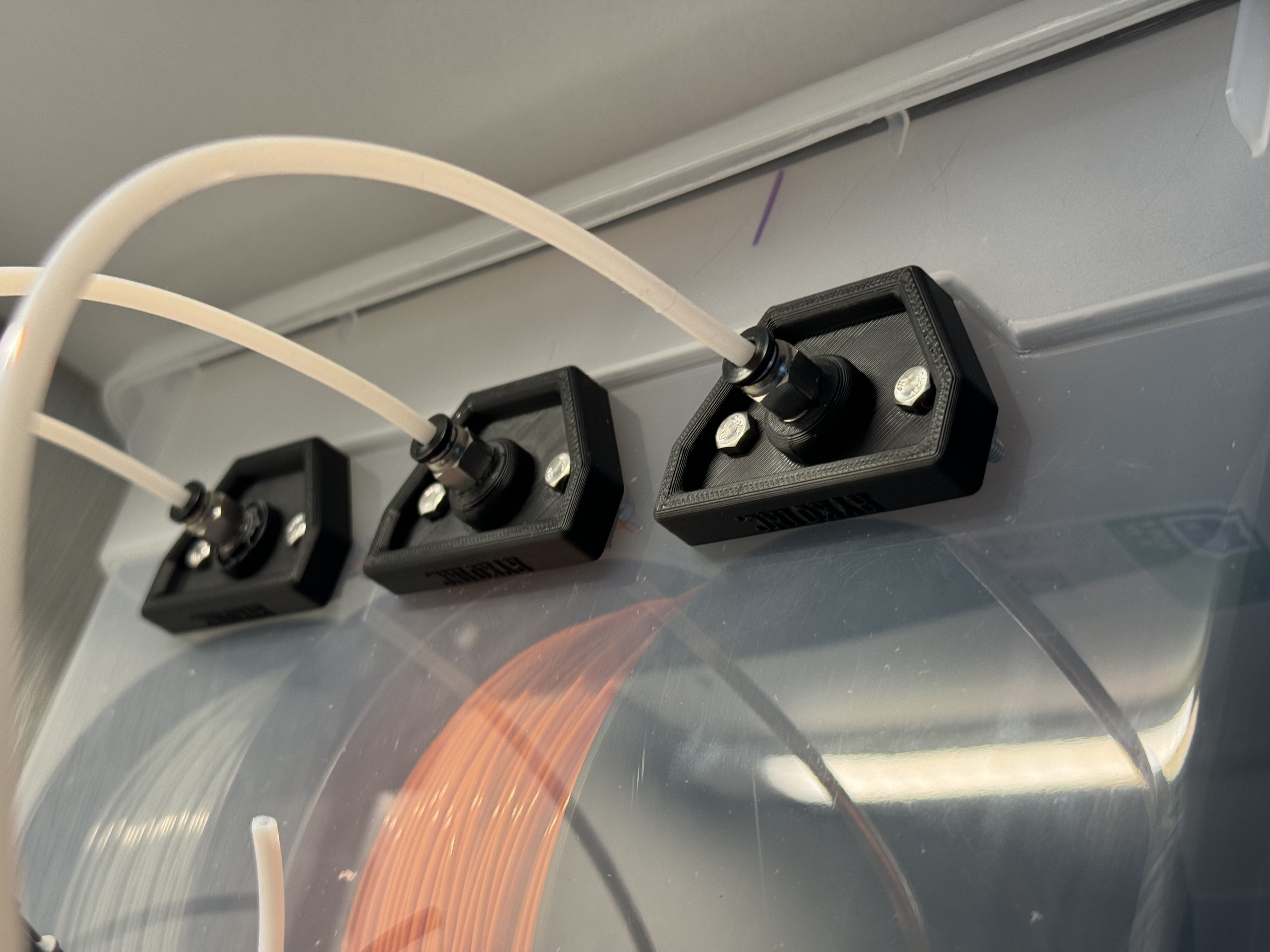 RYKOGUIDE Filament Guide M10 for RYKOBOX by RYKO | Download free STL ...