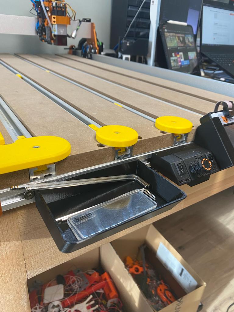 Cnc mount for 20 mm Nutschiene / Profil by the_21_HER0 | Download free ...