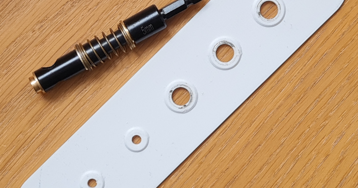 Shelf pin drill jig (5mm) by Gabriele Cannizzaro | Download free STL ...