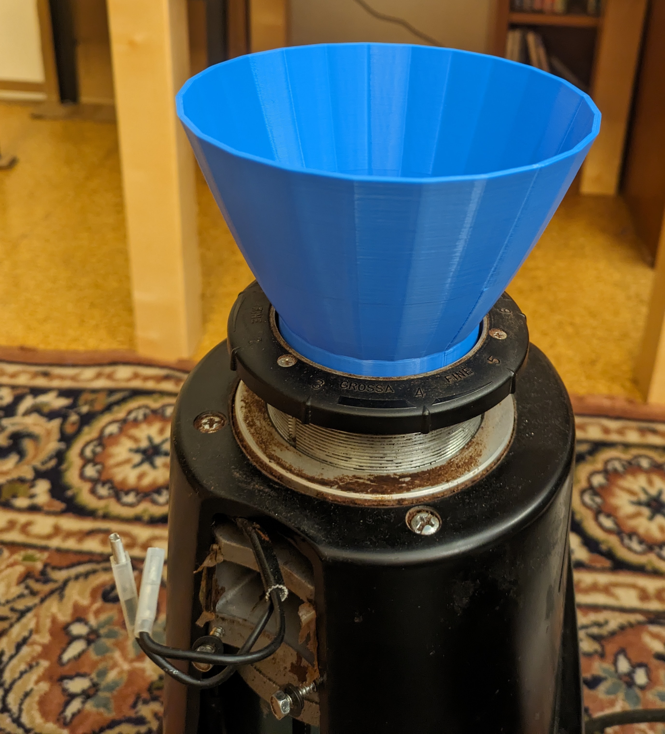 68mm bean hopper for coffee grinders (with lid) by Tom0147 | Download ...