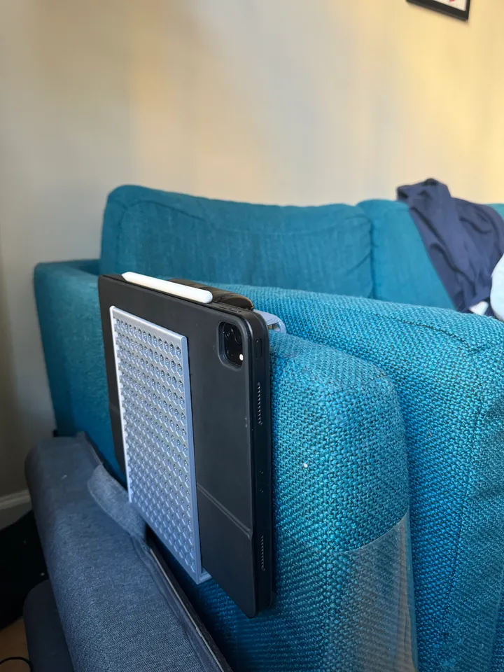 Couch iPad Storage by andrew1030 | Download free STL model | Printables.com