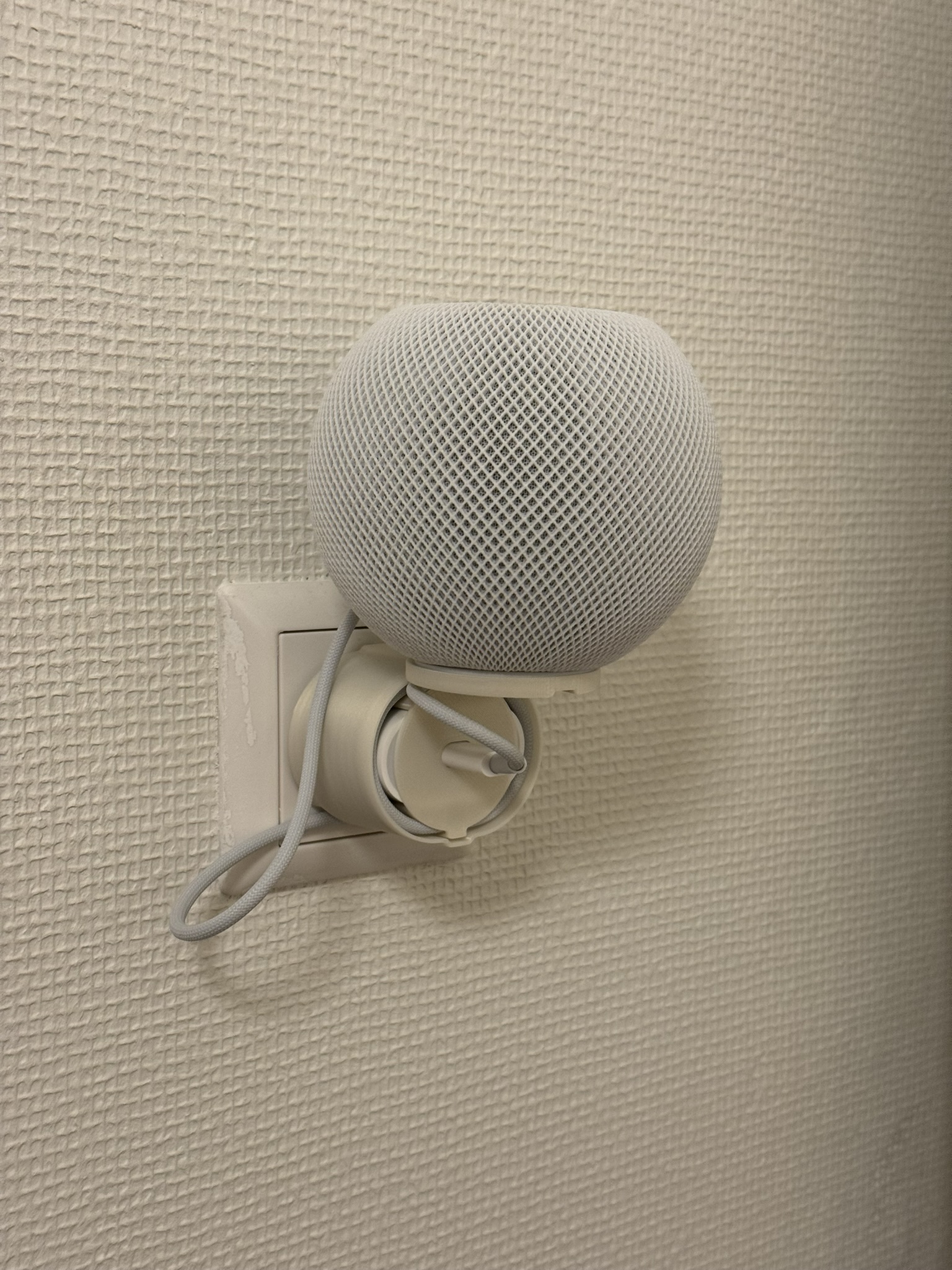 Over-engineered HomePod Mini wall mount (EU Plug) by Adriendel ...