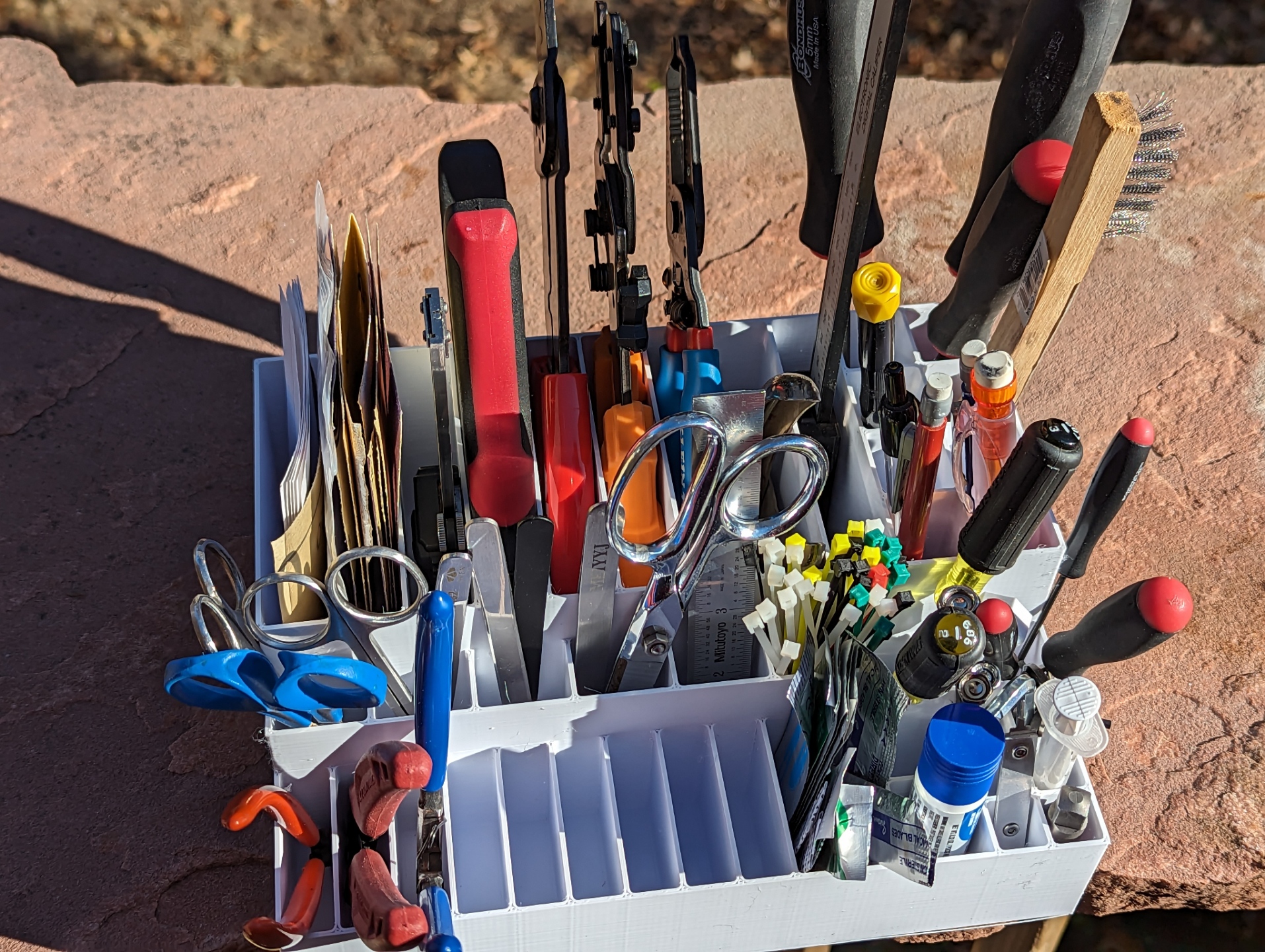 Two Tool Caddys by YesterdaysCoffee | Download free STL model ...