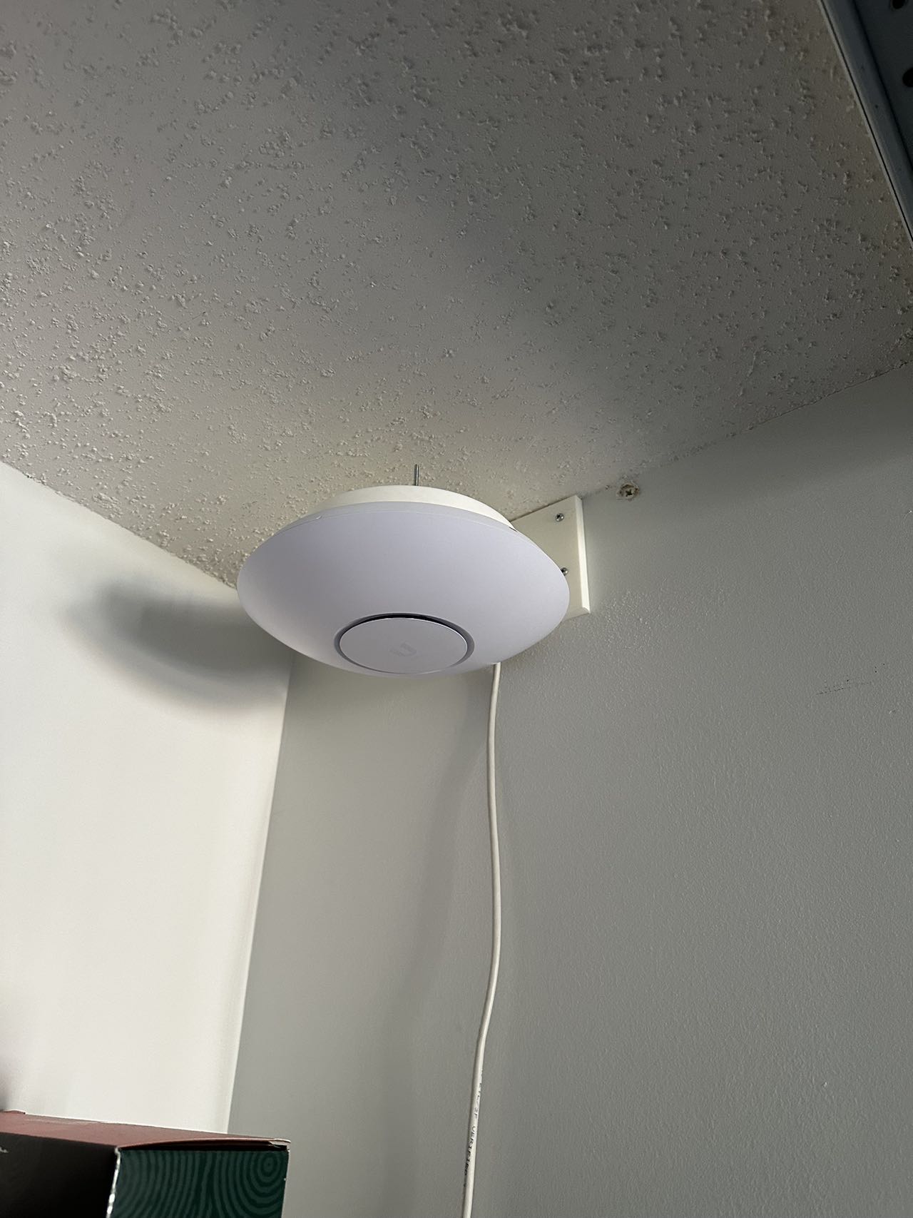 Ubiquiti Unifi U6 Enterprise AP arm mount by Laoxu | Download free STL ...