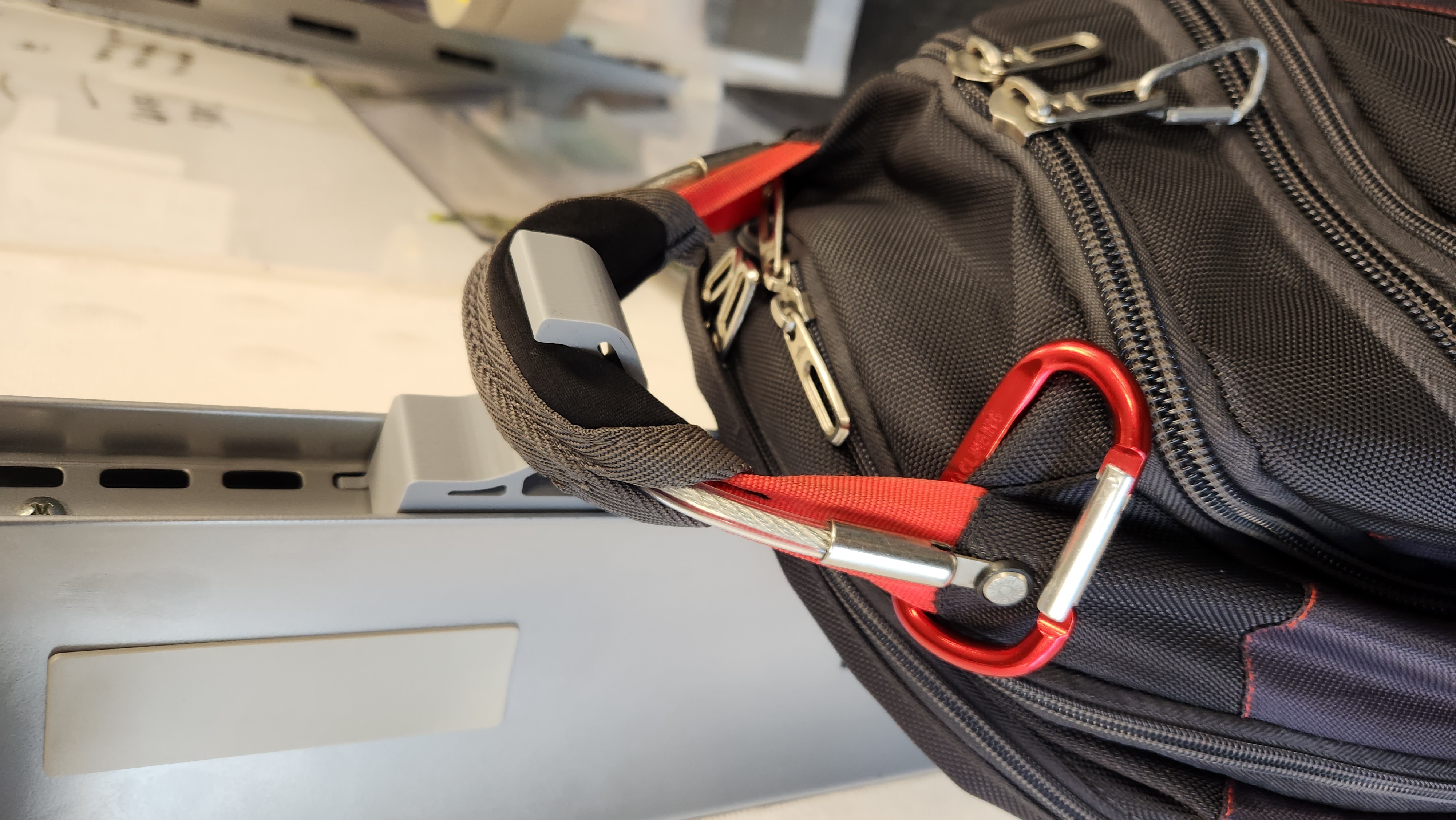 Cubicle Corner Backpack Hook by Luce | Download free STL model ...