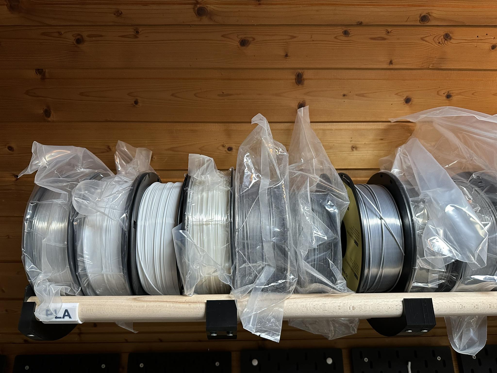 3D Printing filament rack for 45° roof slope by eifelfarmer | Download ...