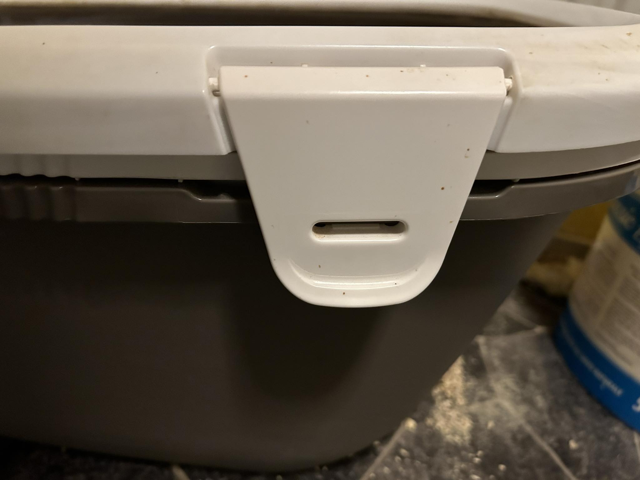 Savic Simba - Replacement clip for cat litter box by eifelfarmer ...