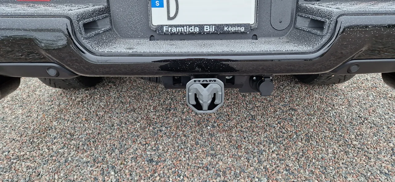 Trailer hitch cover Dodge RAM von Blackbird Kostenloses STL Modell herunterladen Printables