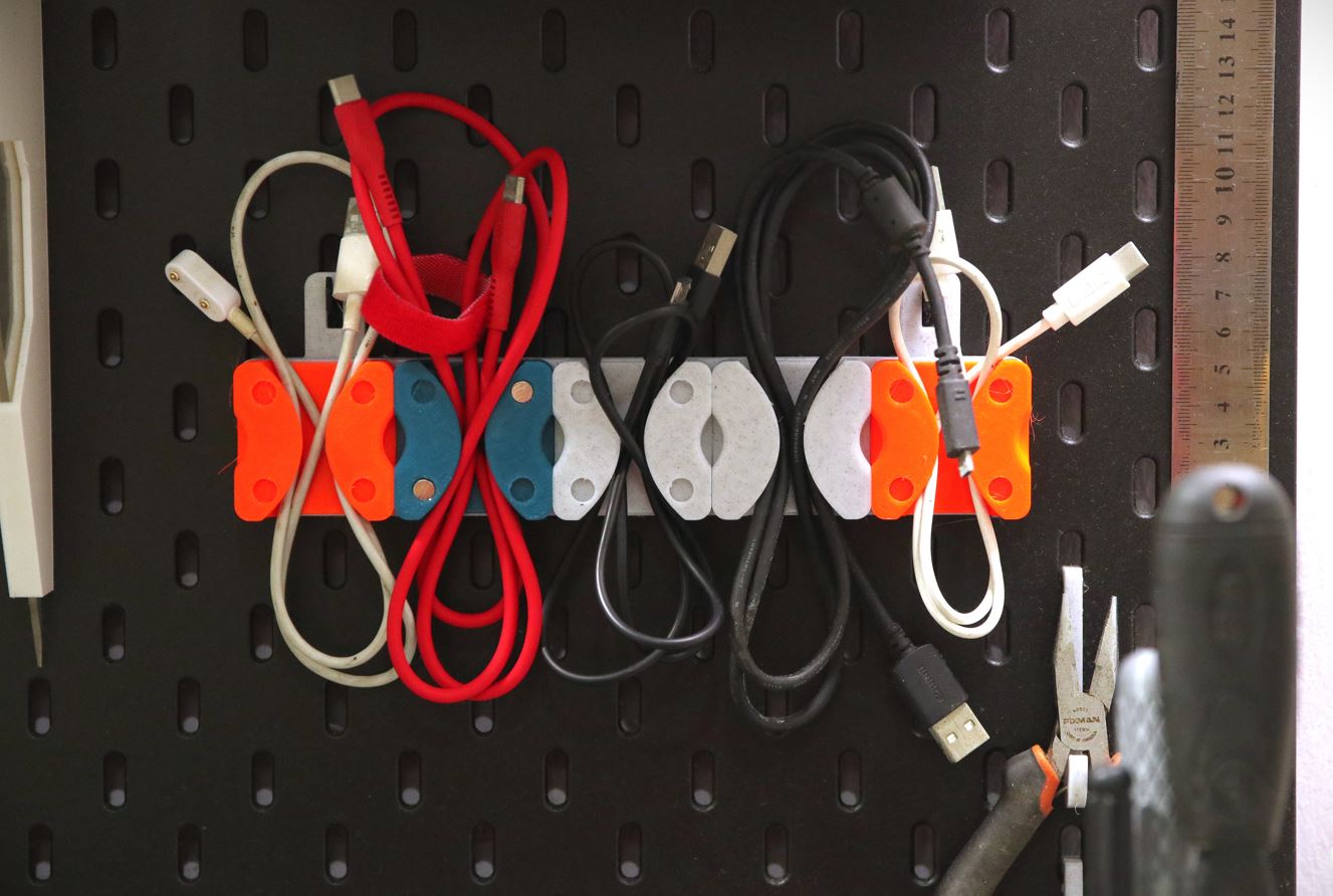 Skadis x Gridfinity Cable Holder set by SimplyHong | Download free STL ...