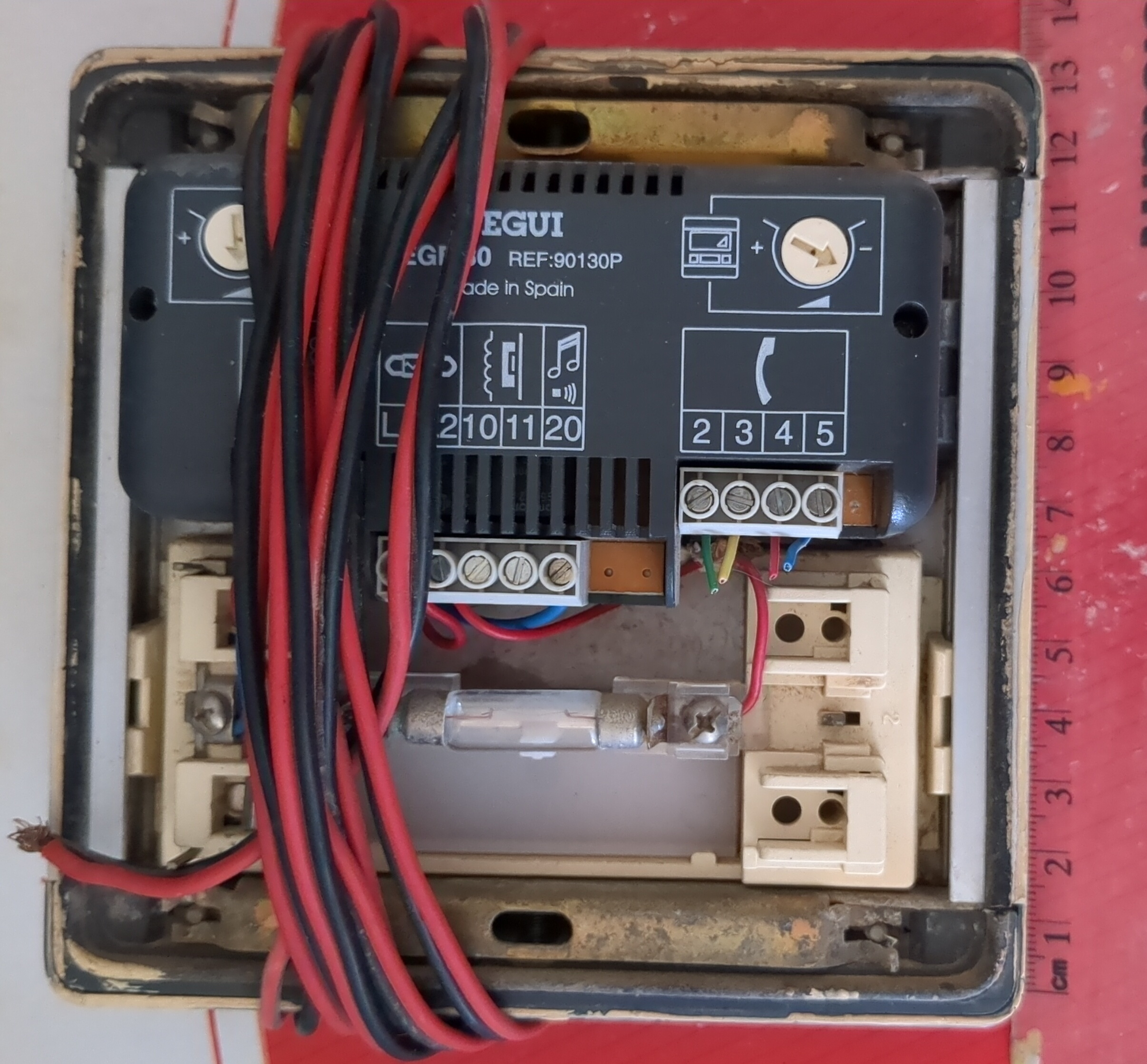 Tegui doorbell/intercom box by walkjivefly | Download free STL model ...