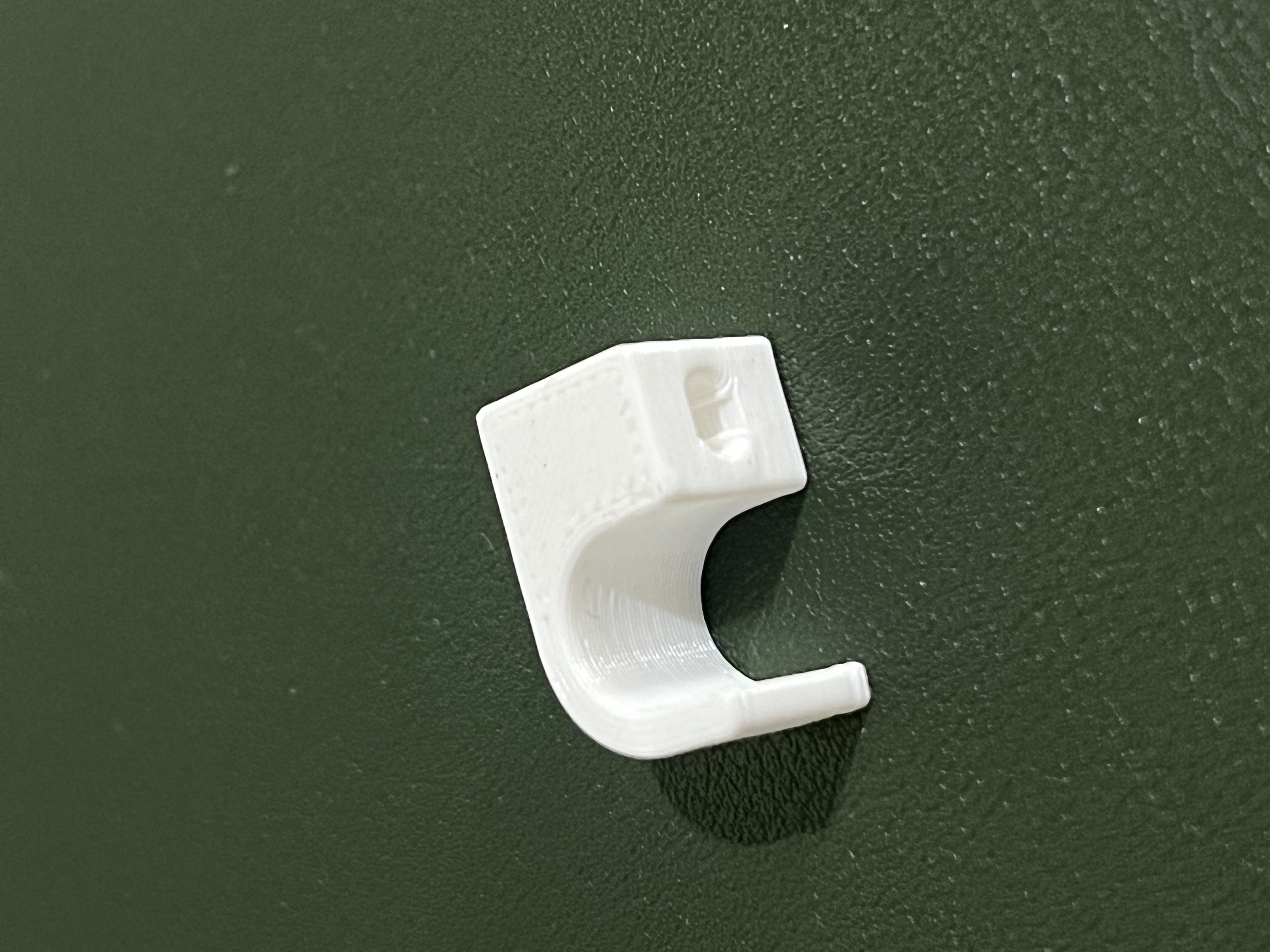 Screw-In Cable Clip (9mm) by garflon | Download free STL model ...
