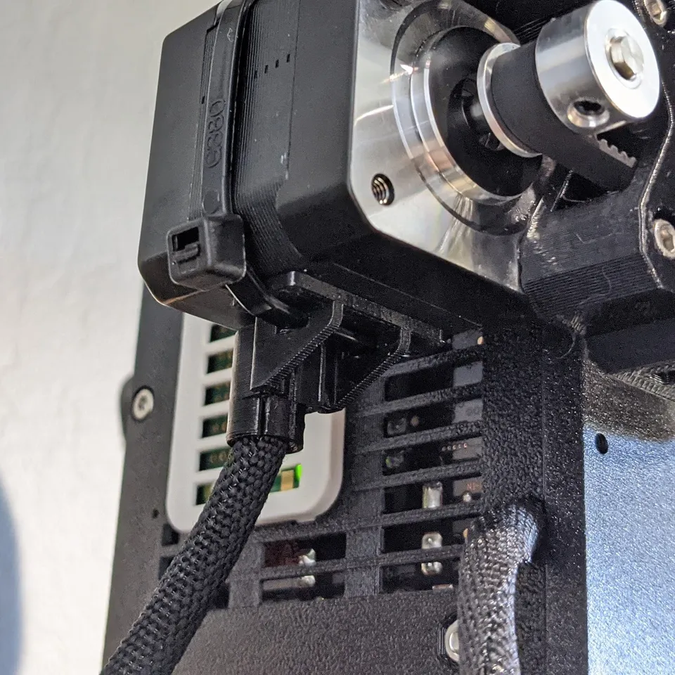 X-Motor Strain Relief by Livius | Download free STL model | Printables.com