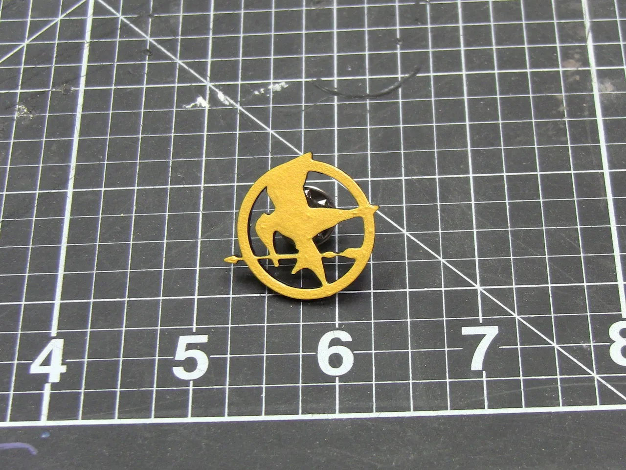 Mocking Jay Enamel pin by Nick Tailor | Download free STL model ...