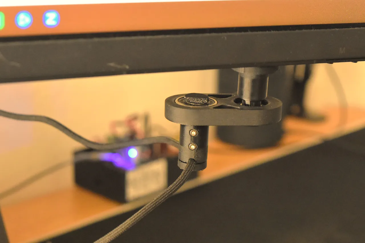 Under Monitor Mouse bungee by BIO .S | Download free STL model ...