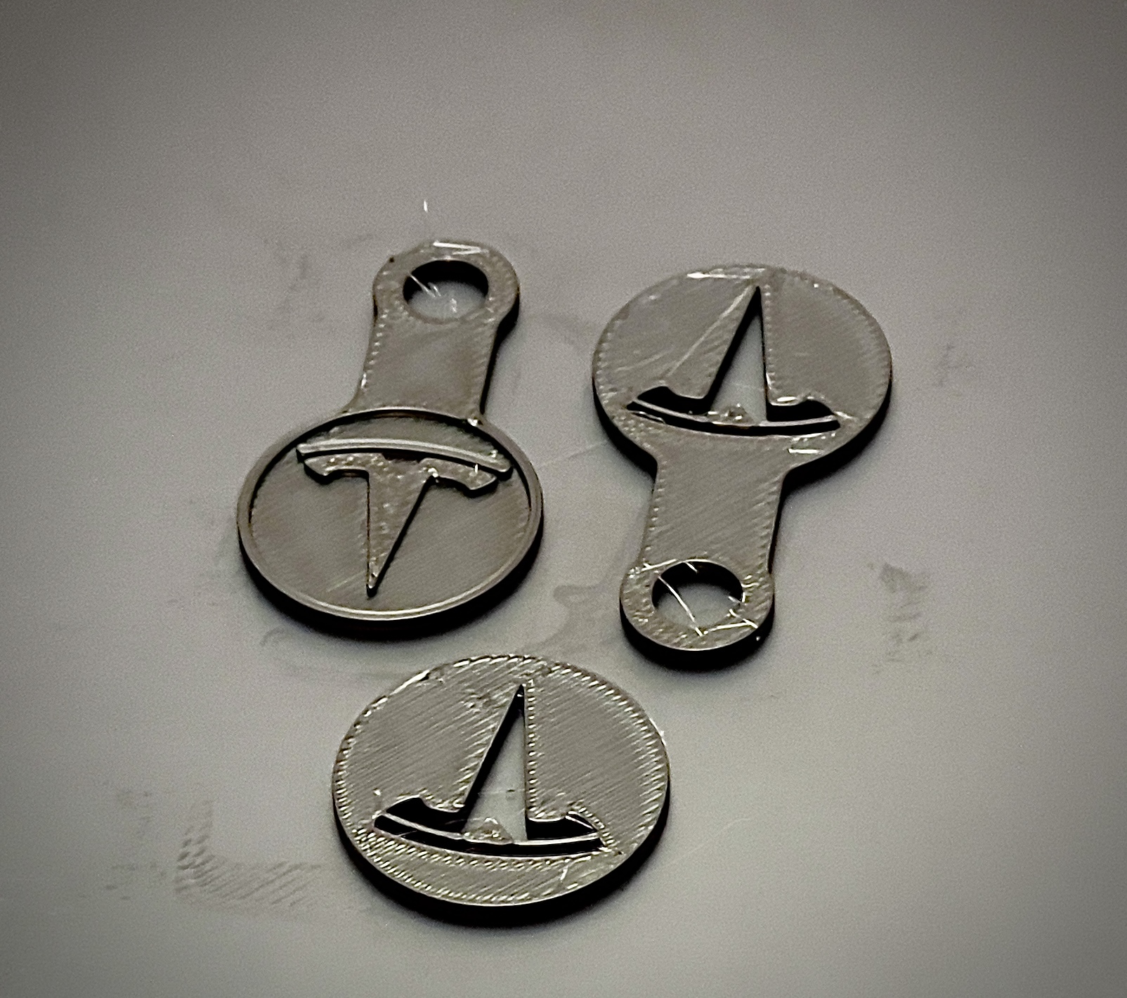 Tesla Shopping Cart Coin (1€) - with/without keyring by average3D ...