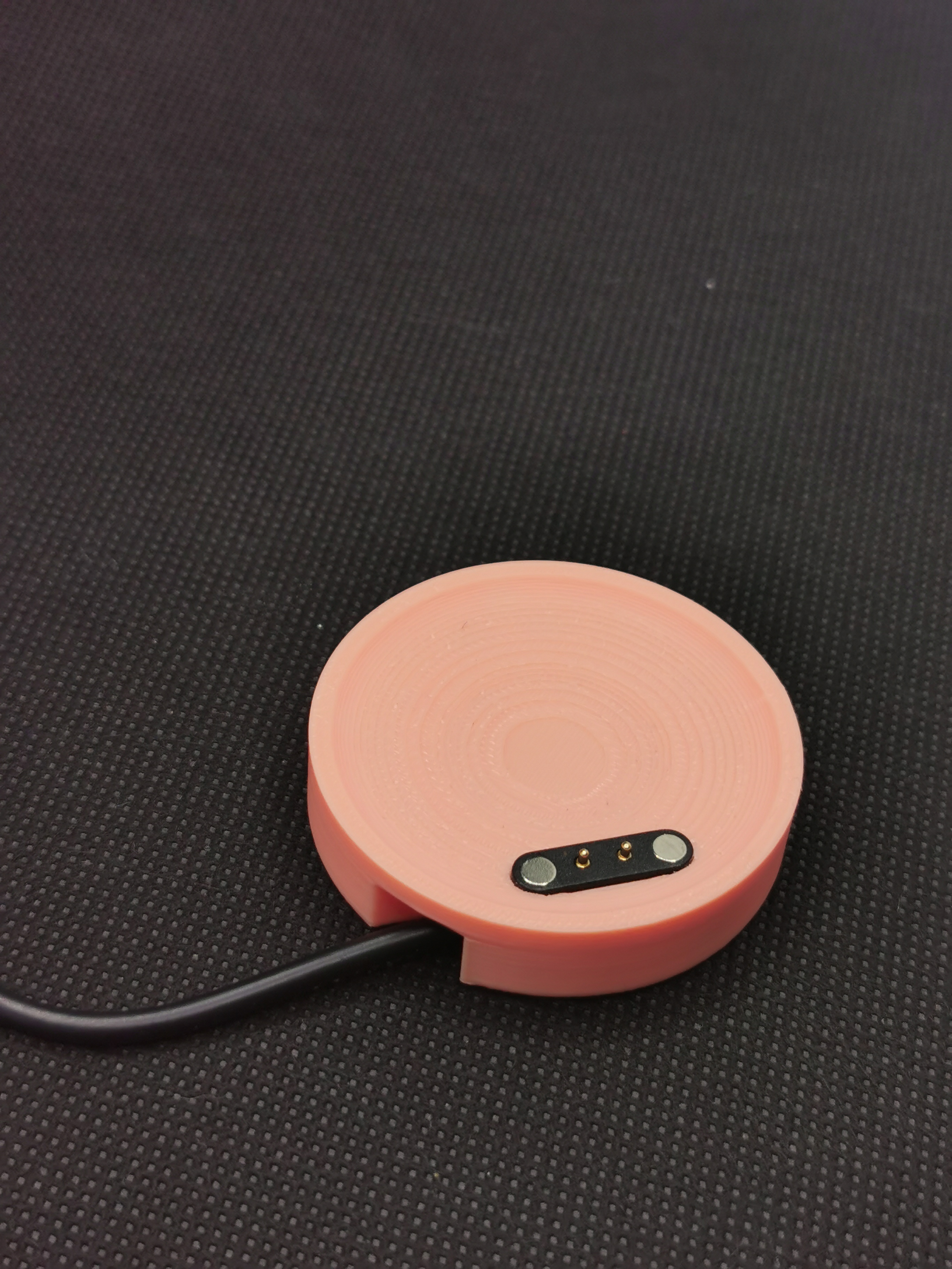 Smartwatch charging station by Alexander | Download free STL model ...