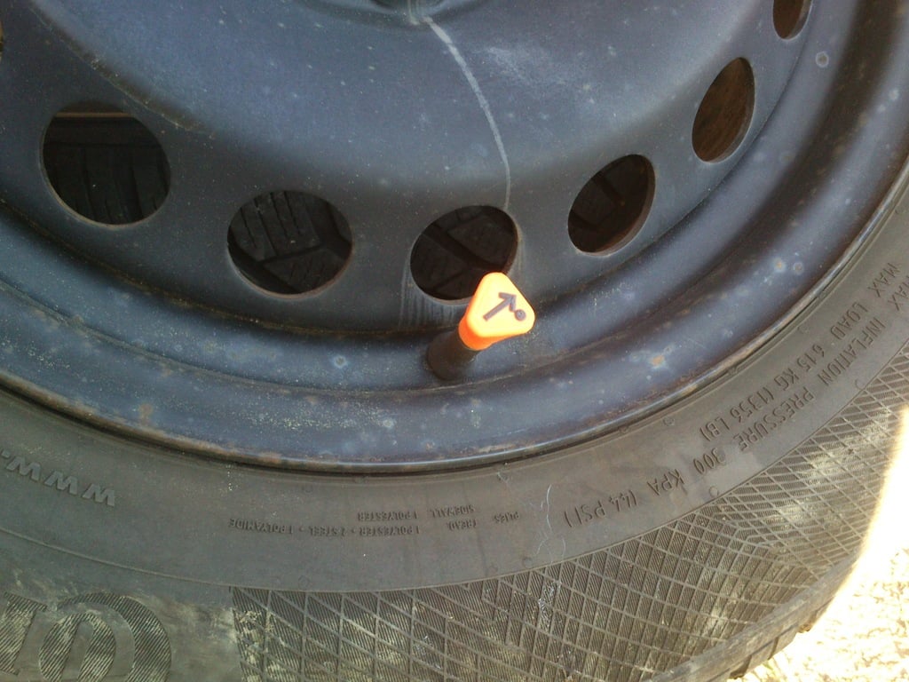 Tire valve cap with position marker (Schrader) by milous22 | Download ...