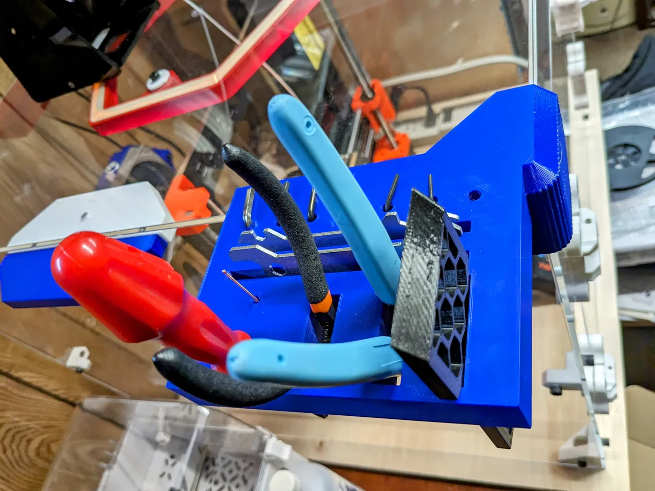 Delack Enclosure - Modular Corner - Tool Holder for Mk4 by Ian Darwin ...