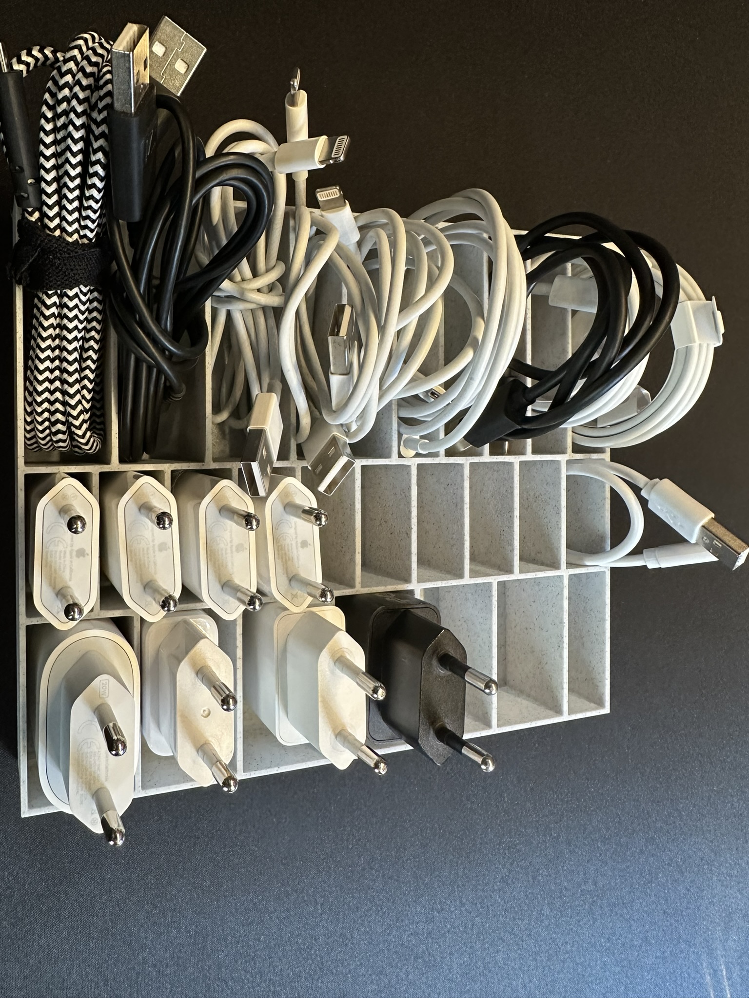 Phone Charger & Cable Organizer by Morris | Download free STL model ...