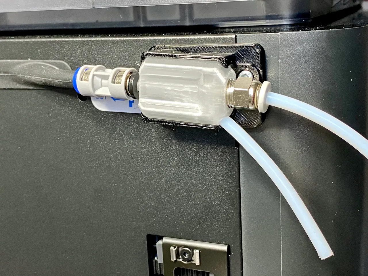 Bambu Compact Filament Splitter by Stuart Wyre | Download free STL ...