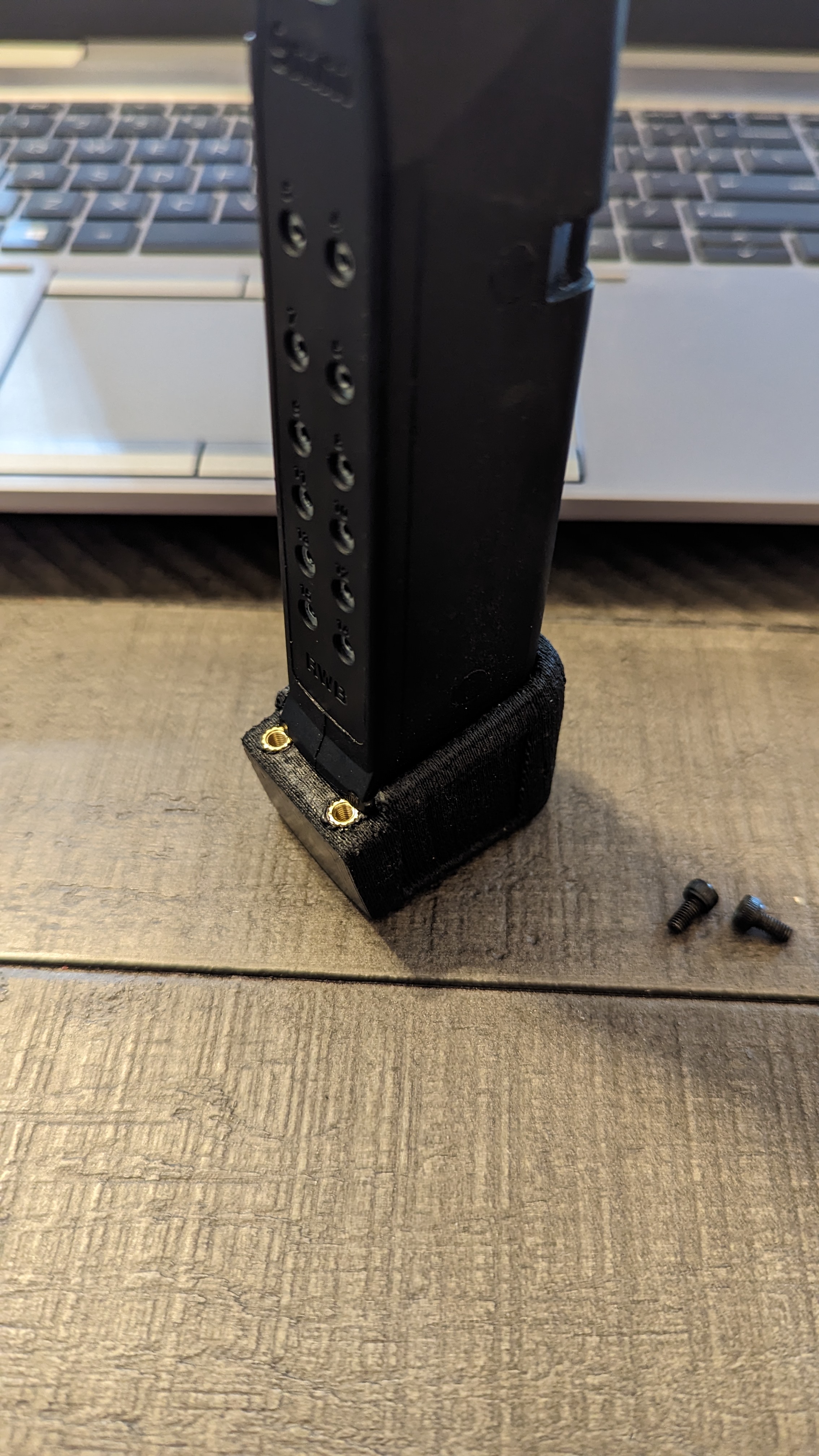 Glock 19 Mag Extension - Plus 2/3 by Oscar | Download free STL model ...