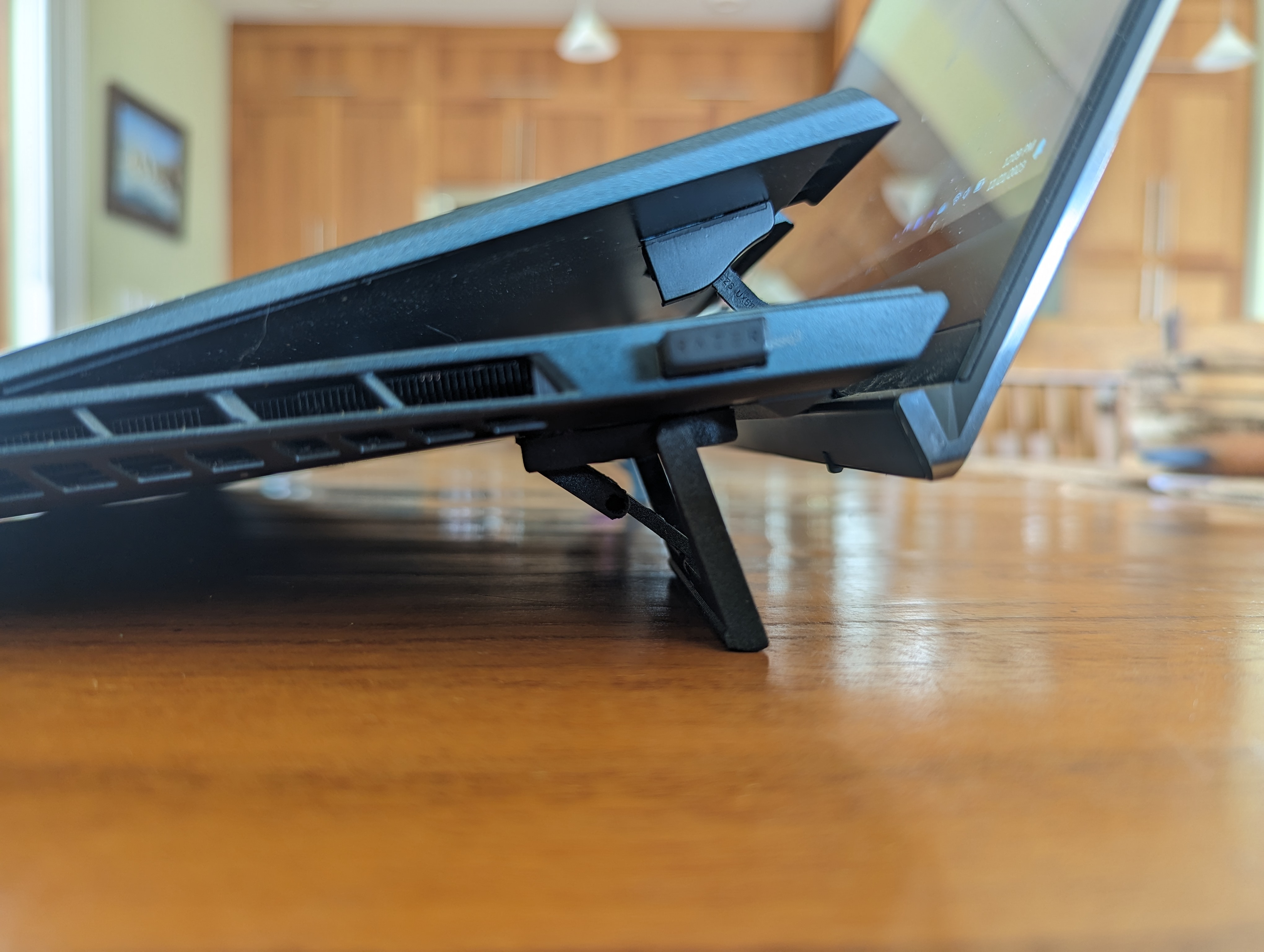 Laptop Stand 2-position PIP by rtj | Download free STL model ...