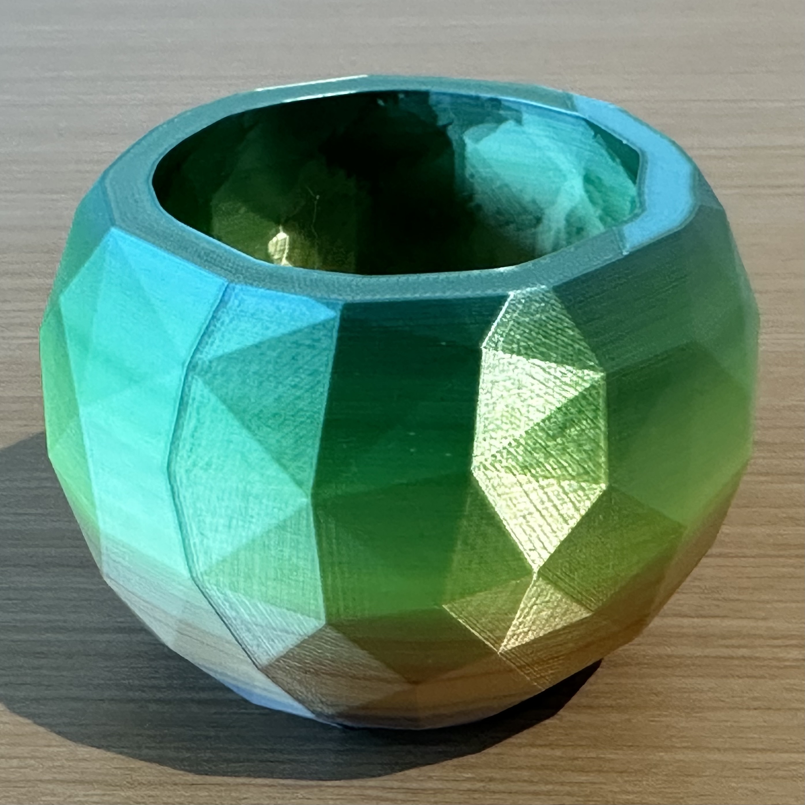 Elegant Low Poly Planters by Makerwiz | Printables Store