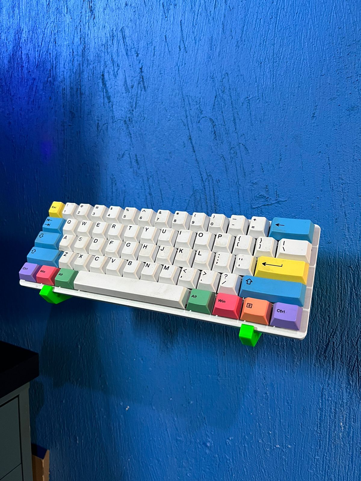 Keyboard Wall Stand by Manuel Malacara | Download free STL model ...