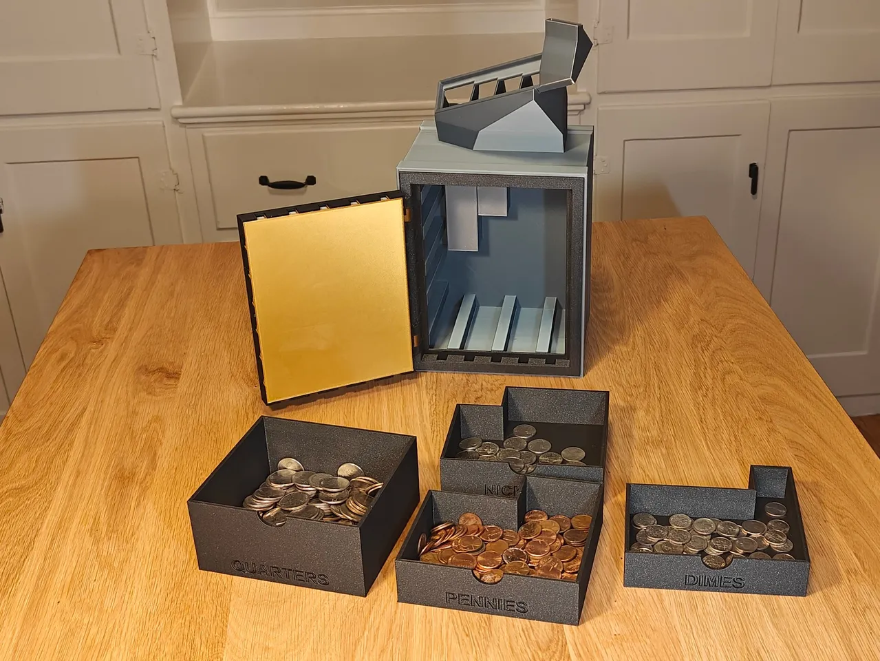Coin Sorting Vault by Rocco's Stuff | Download free STL model ...