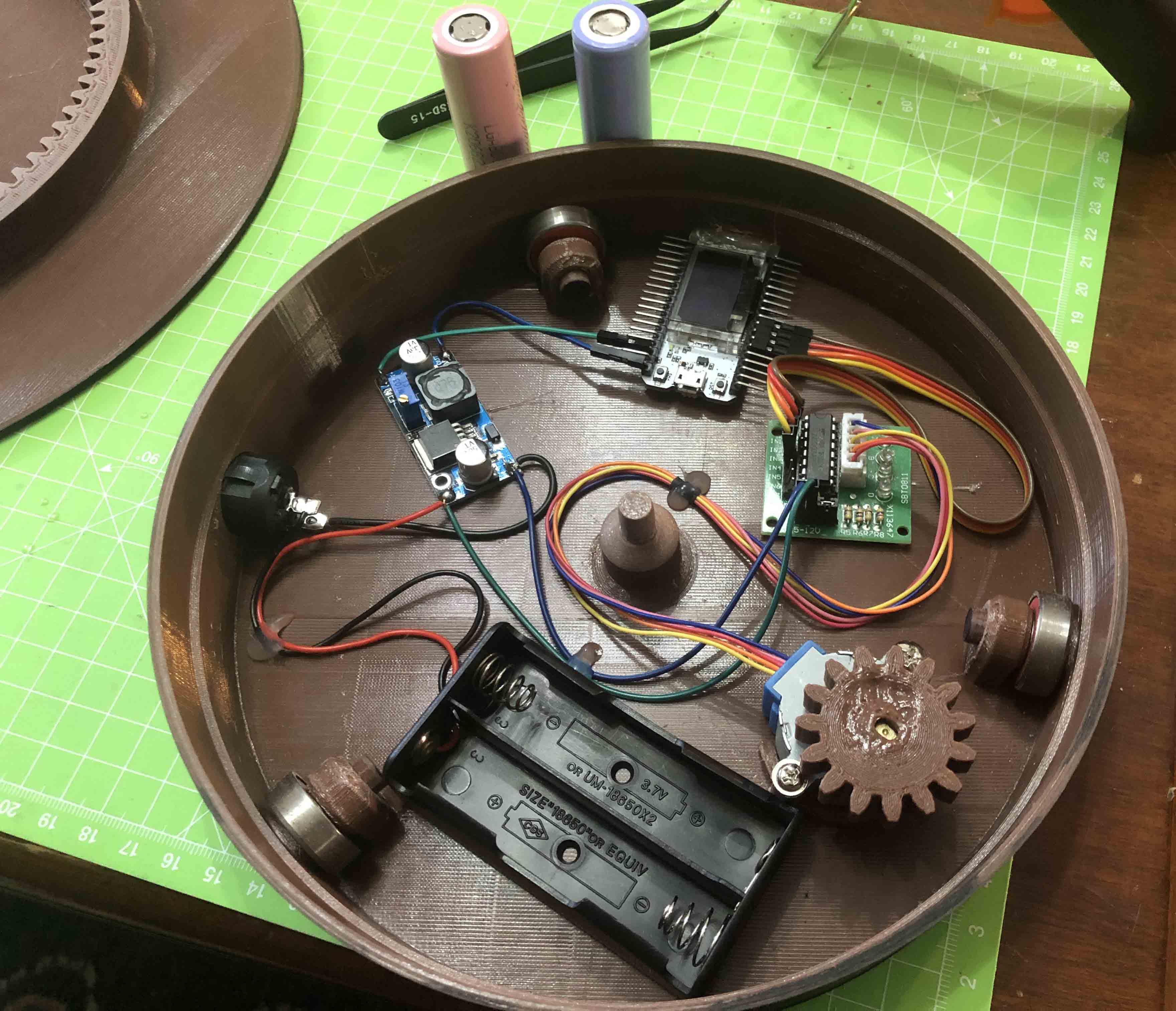 Rotating TurnTable ESP32-WIFI-WEB interface (28cm diameter) by BeppeITA | Download free STL ...