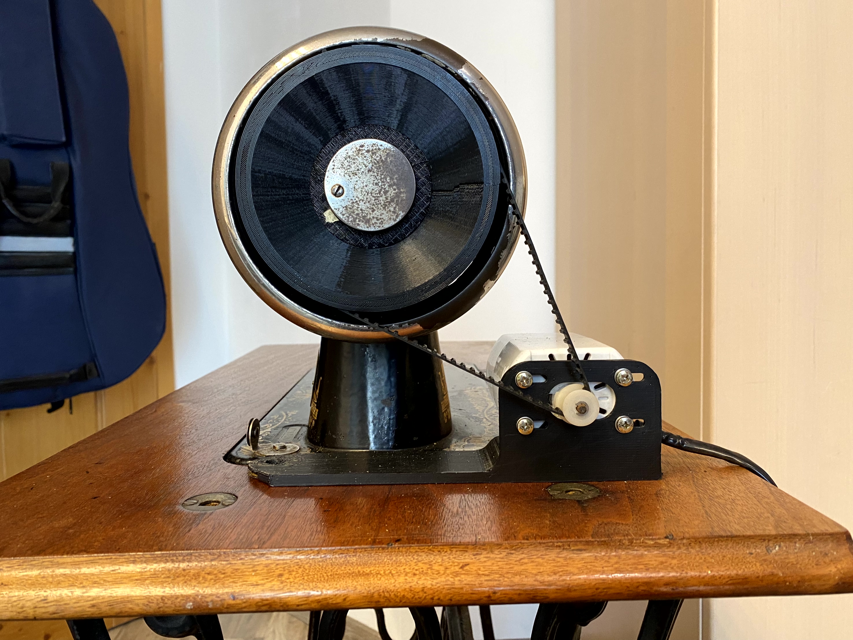 Pulley and Motor Mount for old Singer Sewing machine by Jannik ...